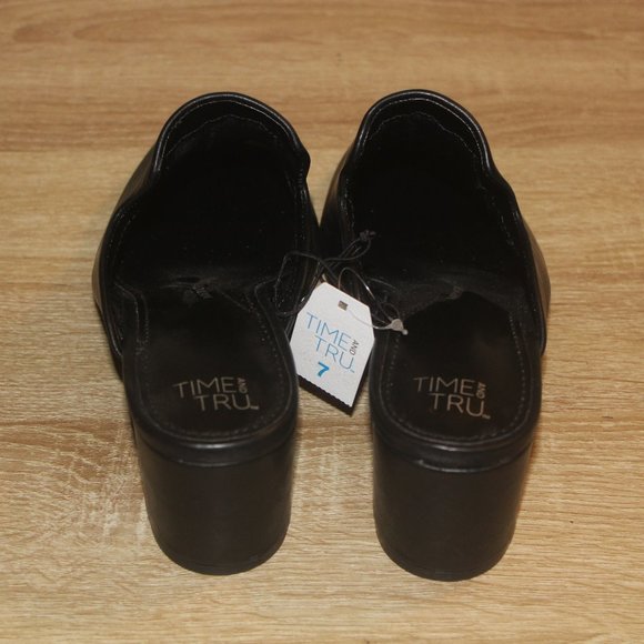 Time and Tru | Shoes | Time And Tru Memory Foam Clog In Black | Poshmark